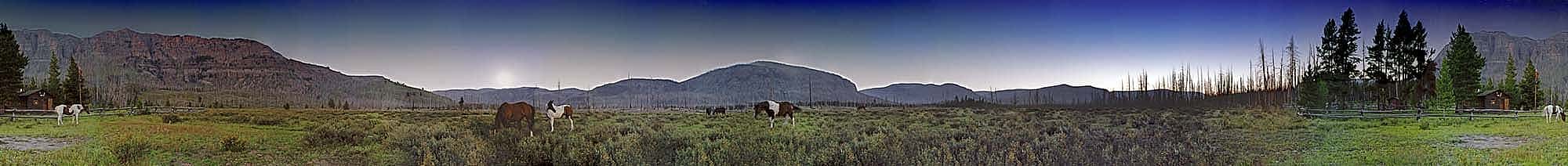 Points West: Thorofare through the Shutter - photography