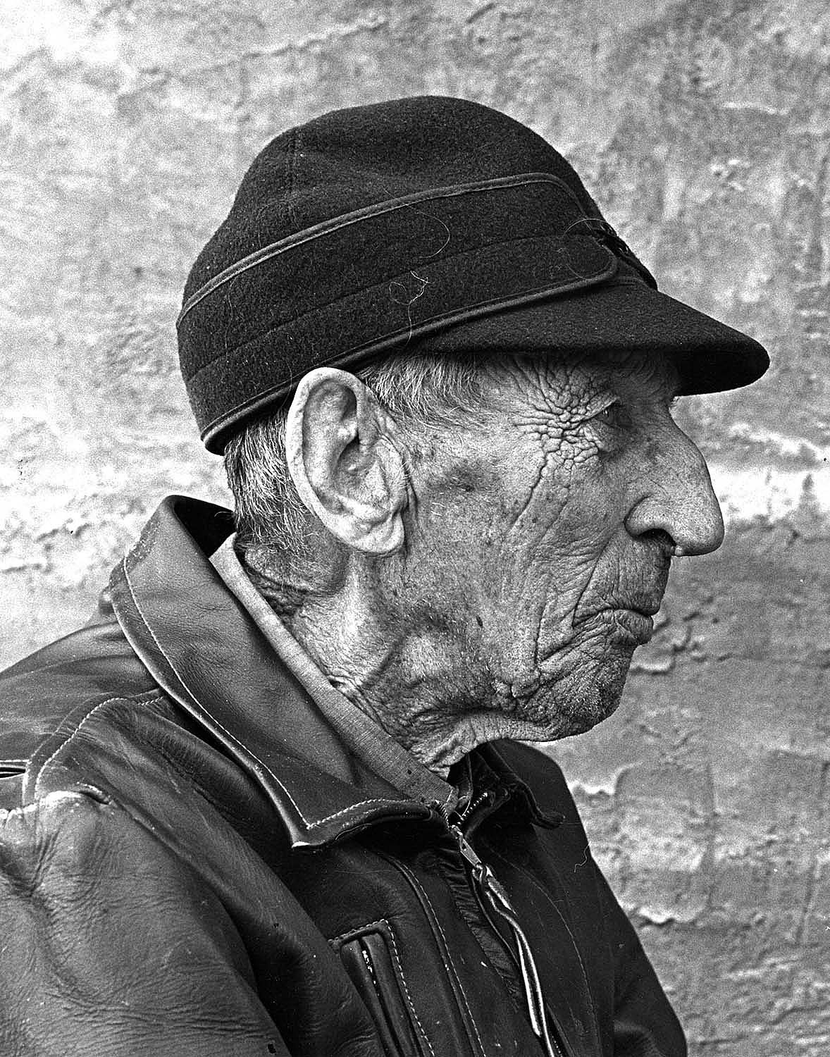 James Bama's Photographs: Portraits of the West - Exhibition